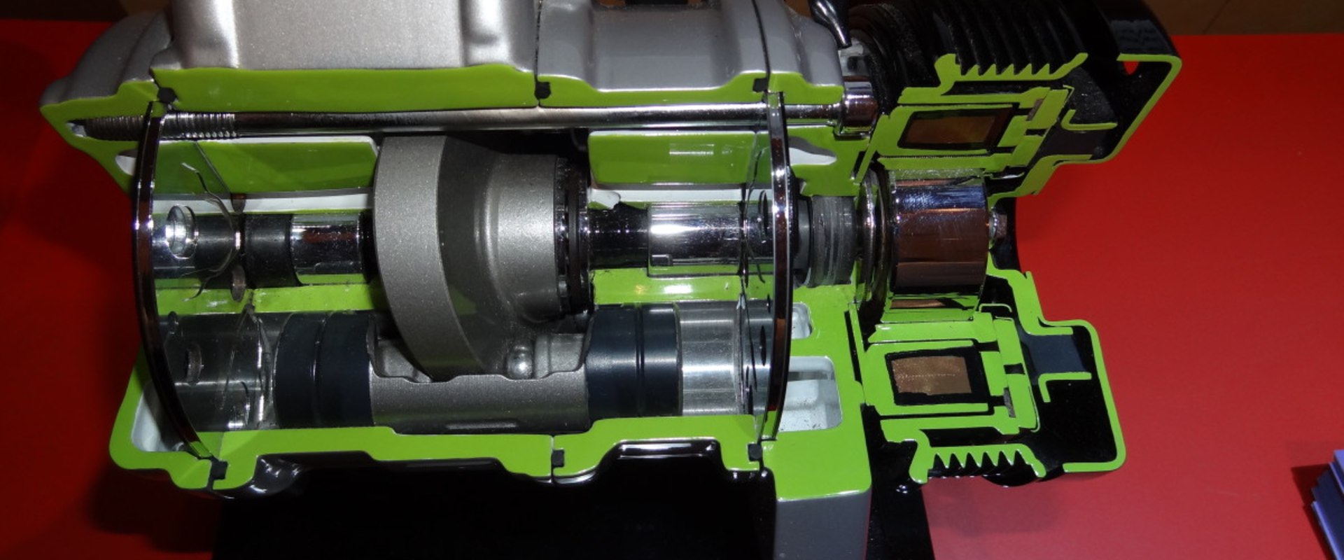 What Type of Compressor Oil Should You Use for Air Conditioner Maintenance?